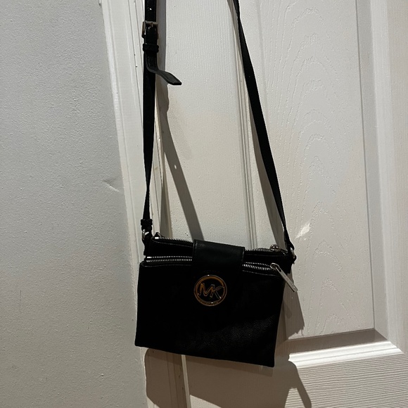 Michael Kors Collection | Bags | Michael Kors Crossbody Black | Poshmark